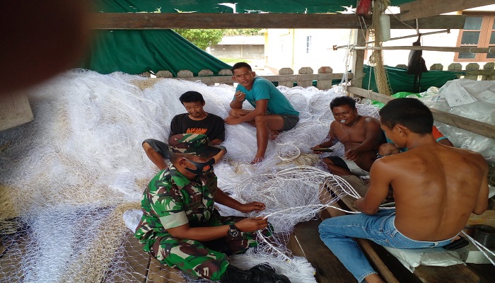 Koramil 02 Moro Kodim 0317 Aktif Perhatikan Kegiatan Warga Sehari Hari ...