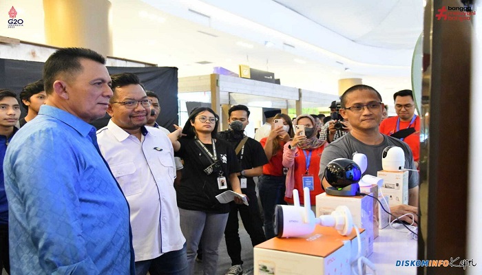 Gubernur Ansar Buka Internet Expo Kepri 2022 di Batam - Penyebar Informasi Tanpa Batas